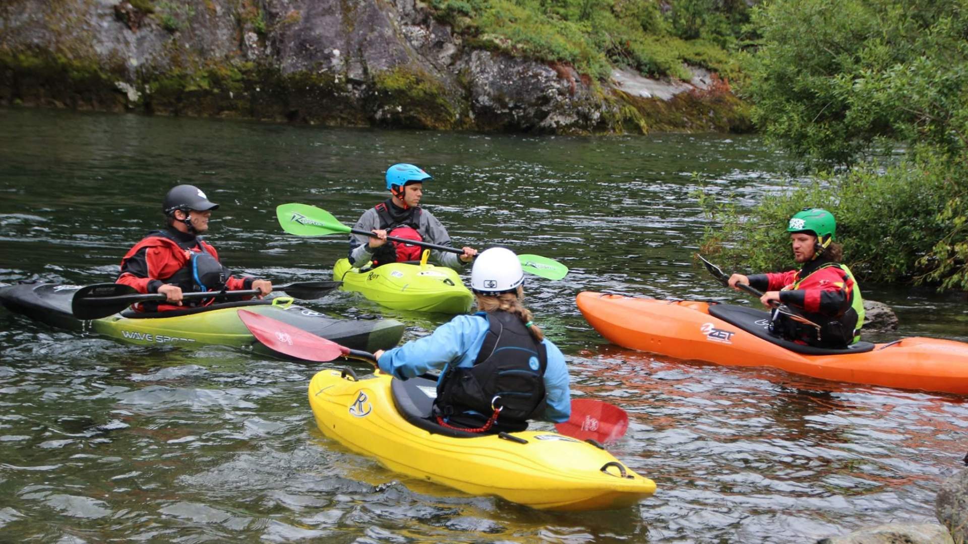 River kayaking with Kayak Voss