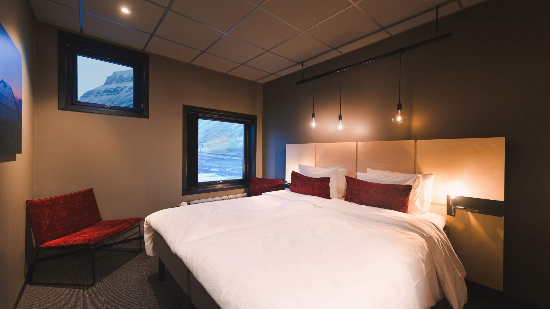 svalbard hotels