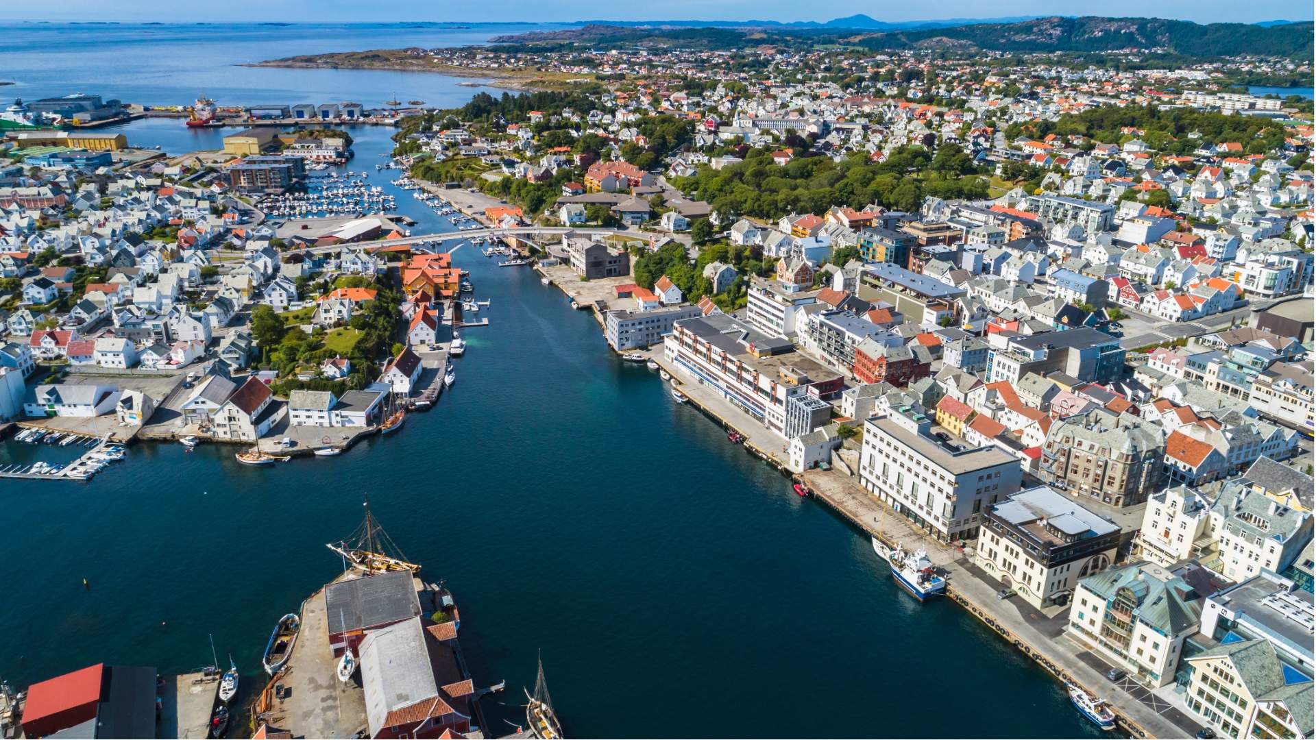 Guided city walk in Haugesund - Viking Adventure