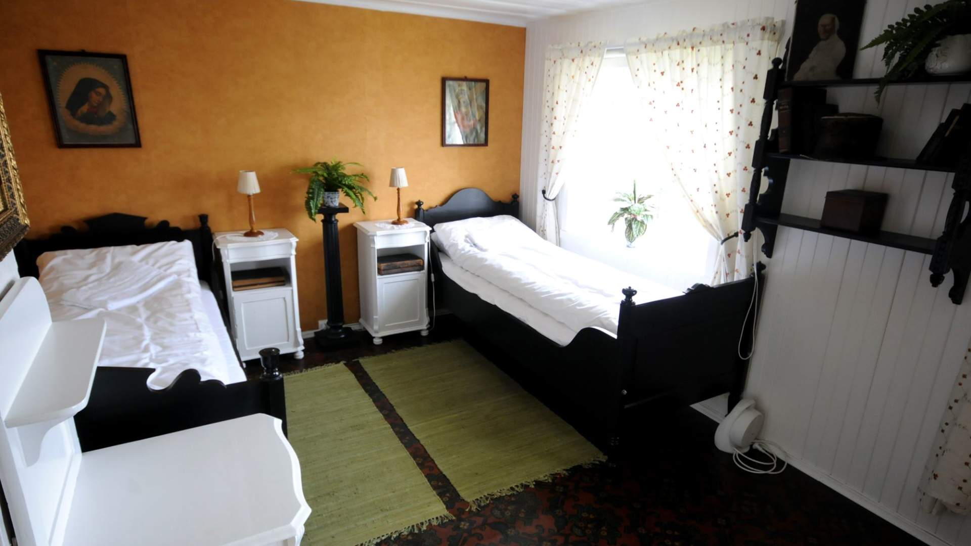 Forvik old trading place | Hostels & Guesthouses | Vevelstad | Norway