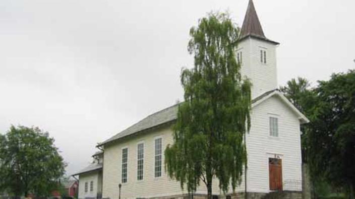 Fitjar kyrkje | Buildings & Monuments | Fitjar | Norway