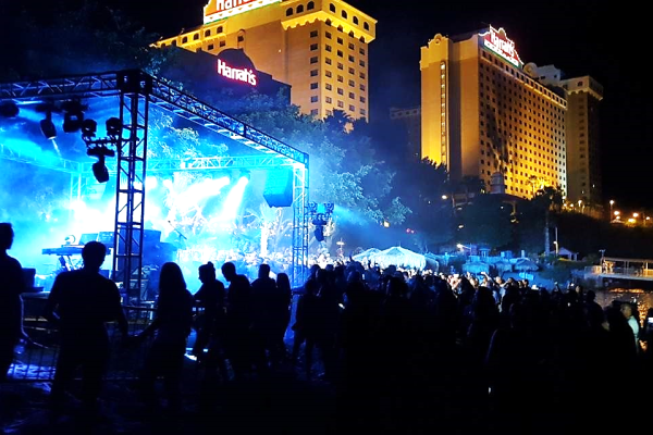 Laughlin, Nevada | Find Hotels, Events, Restaurants & Things to Do