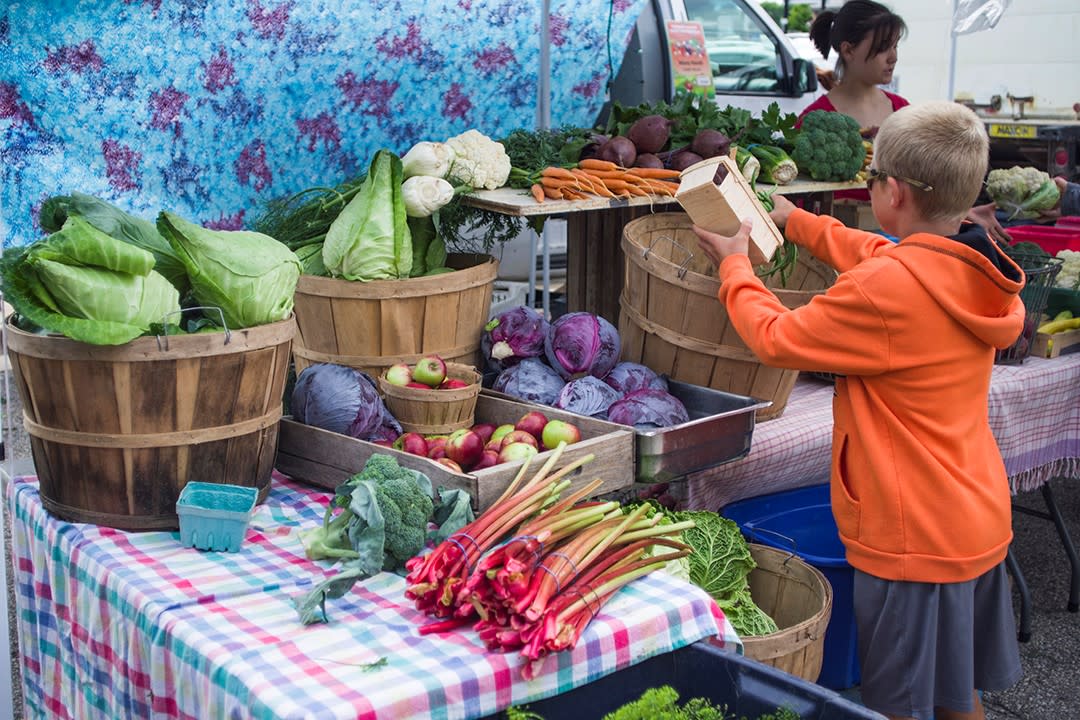 Rochester Downtown Farmers Market | Local Food & Produce in Rochester MN