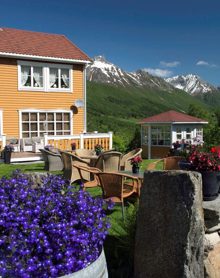 Hop on Hop off - Sightseeing Ålesund | Guided Tours | Ålesund | Norway