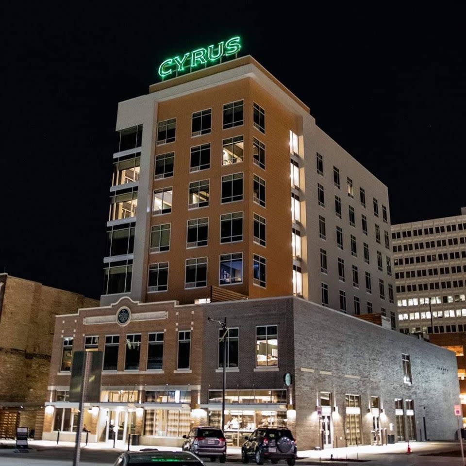 Cyrus Hotel | Topeka, KS 66612