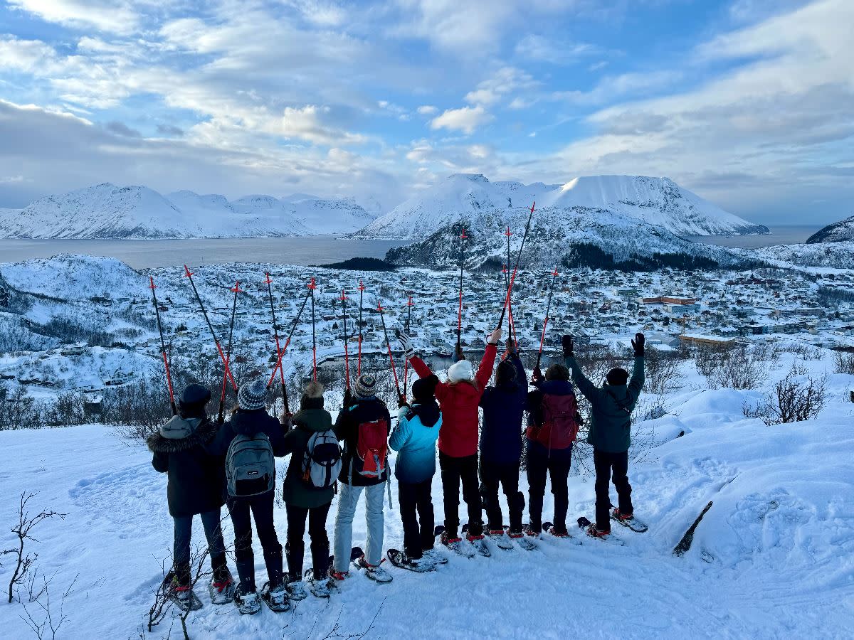 Aurora Snowshoe walk - Explore 70 Degrees | Skiing | Skjervøy | Norway
