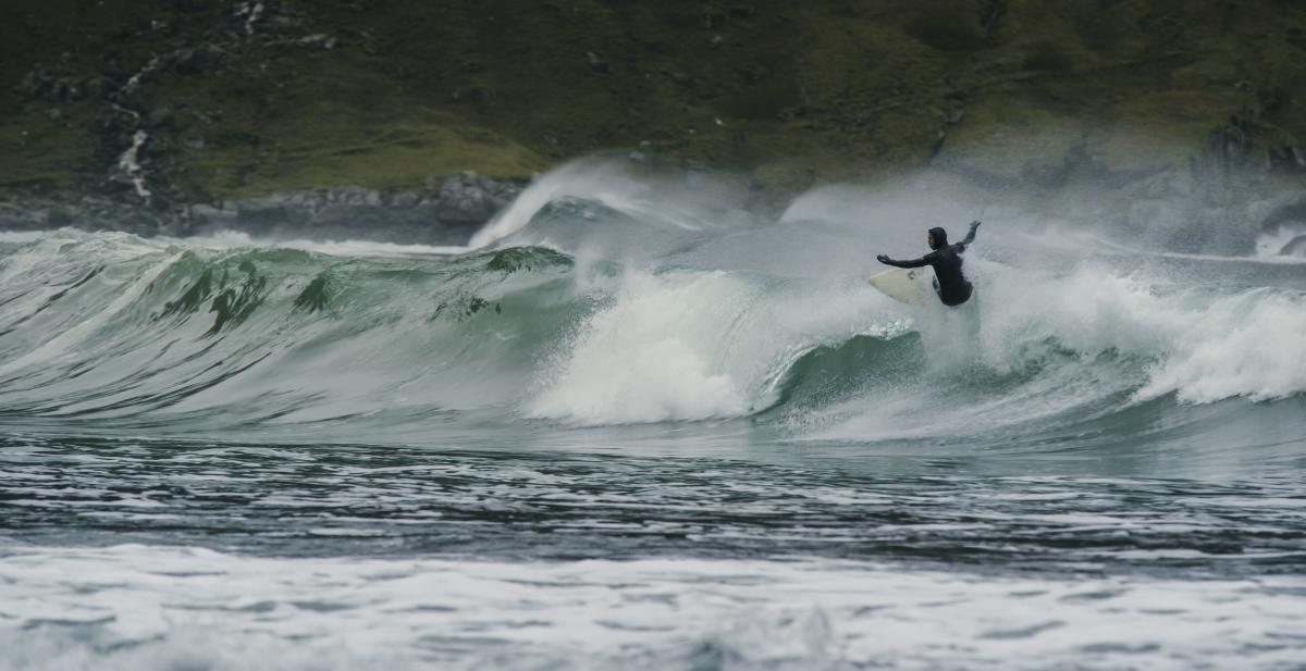 Surf in Nordfjord | Sailing & Boat Activities | Selje | Norway