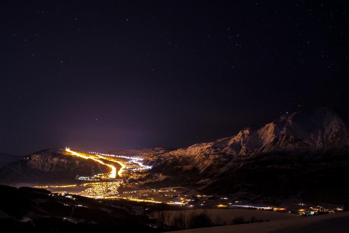 Evening skiing in Voss Resort | Skiing | Skulestadmo | Norway