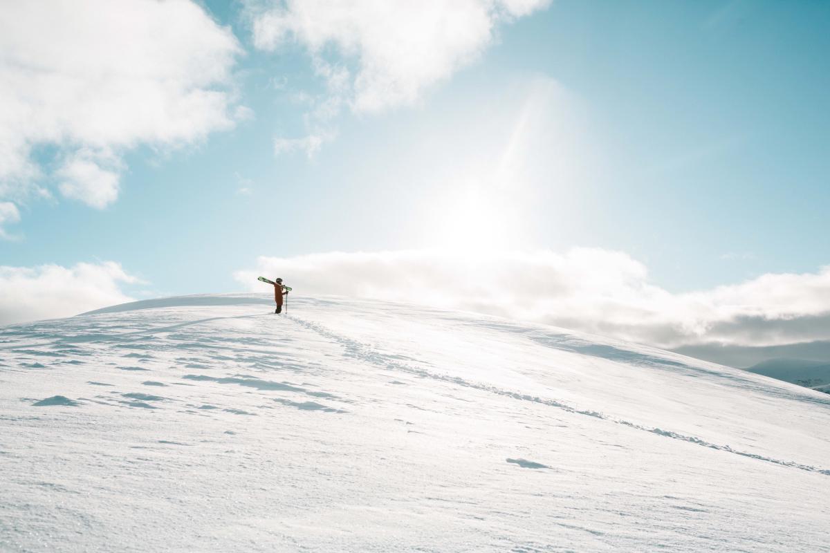 Ski touring to Gulkoppen mountain | Skiing | Stryn | Norway