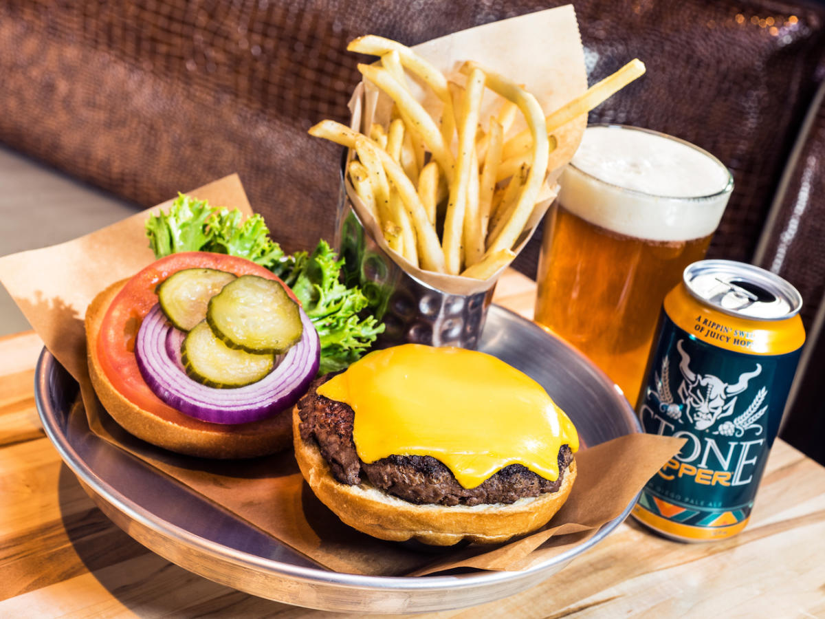 90 Ninety Bar + Grill | Las Vegas, NV