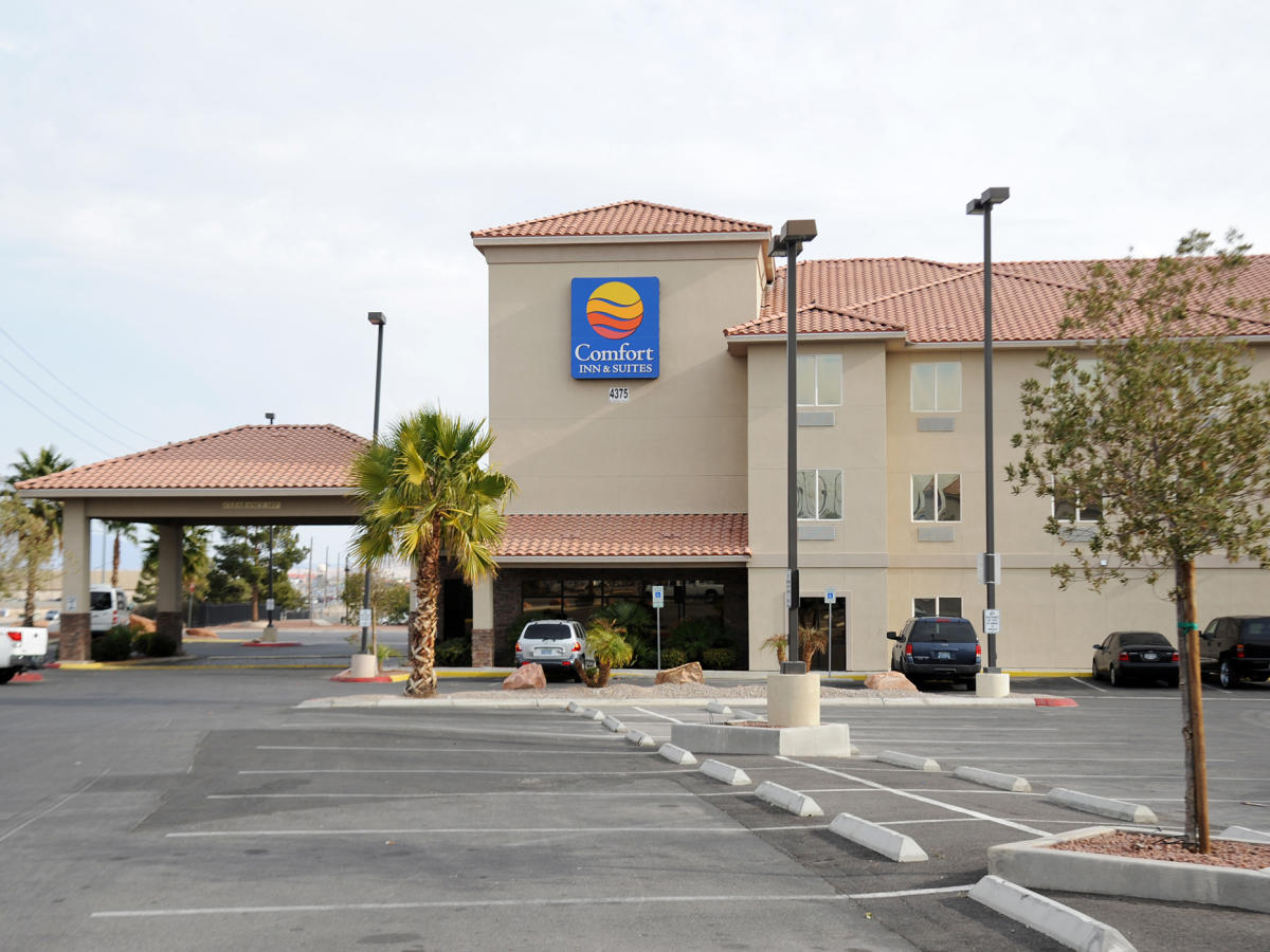 Comfort Inn & Suites - Las Vegas Nellis | Las Vegas, NV