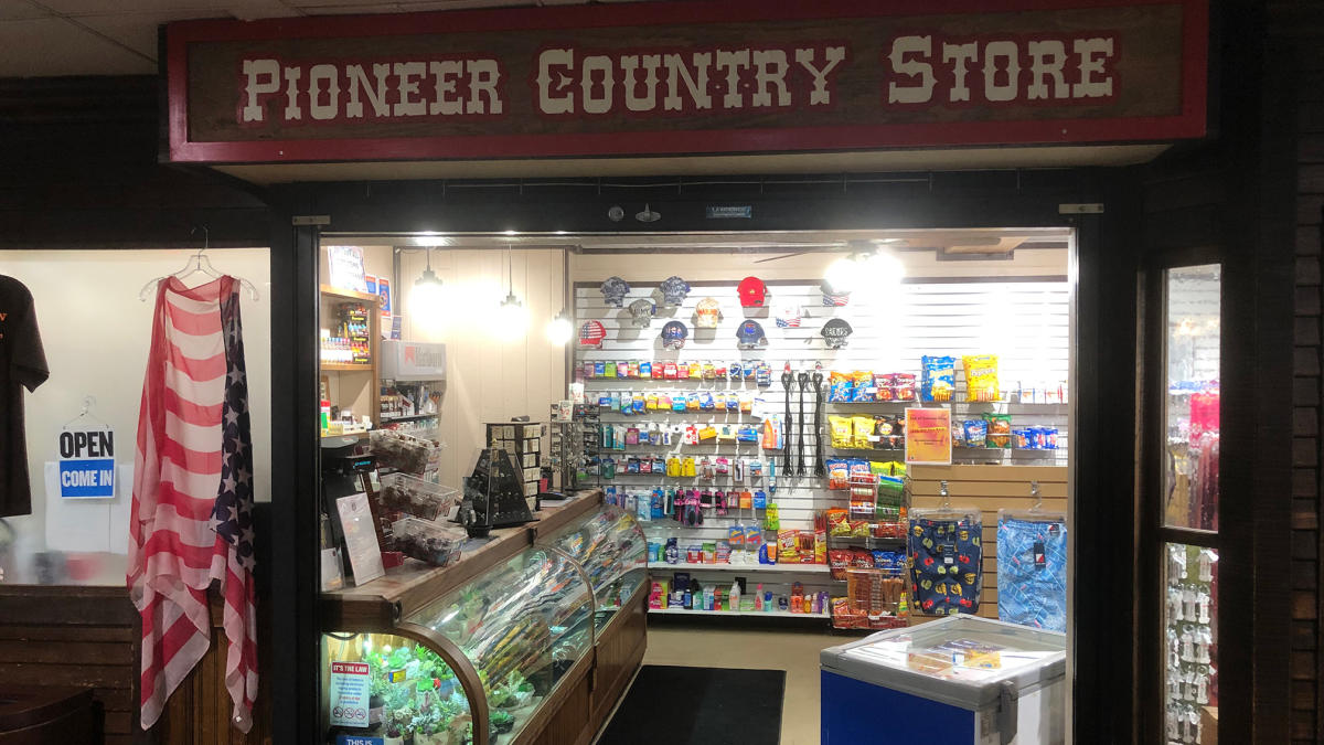 The New Pioneer Shopping | Laughlin, NV