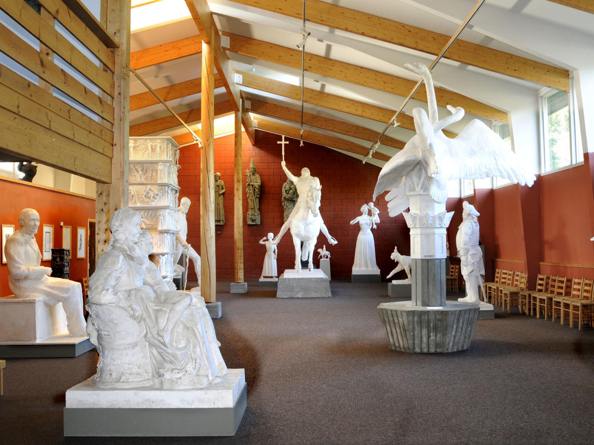 Dyre Vaa Sculptural Art Collection - Rauland Kunstmuseum | Buildings ...