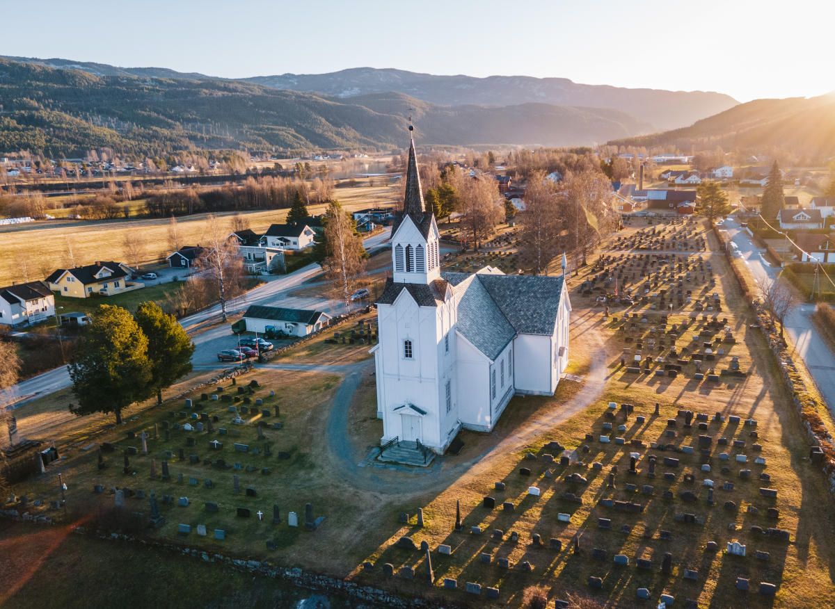 Nesbyen Kirke | Buildings & Monuments | Nesbyen | Norway