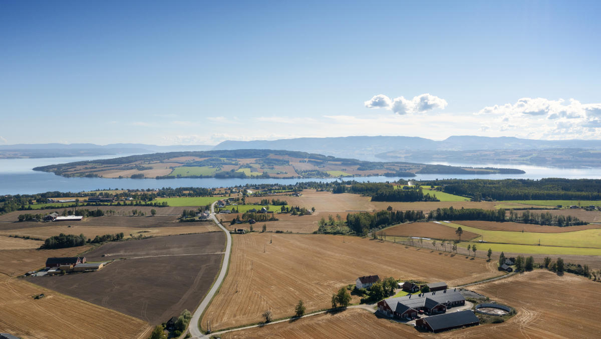 Midt i Mjøsa - In the heart of lake Mjøsa | Buildings & Monuments | Nes ...
