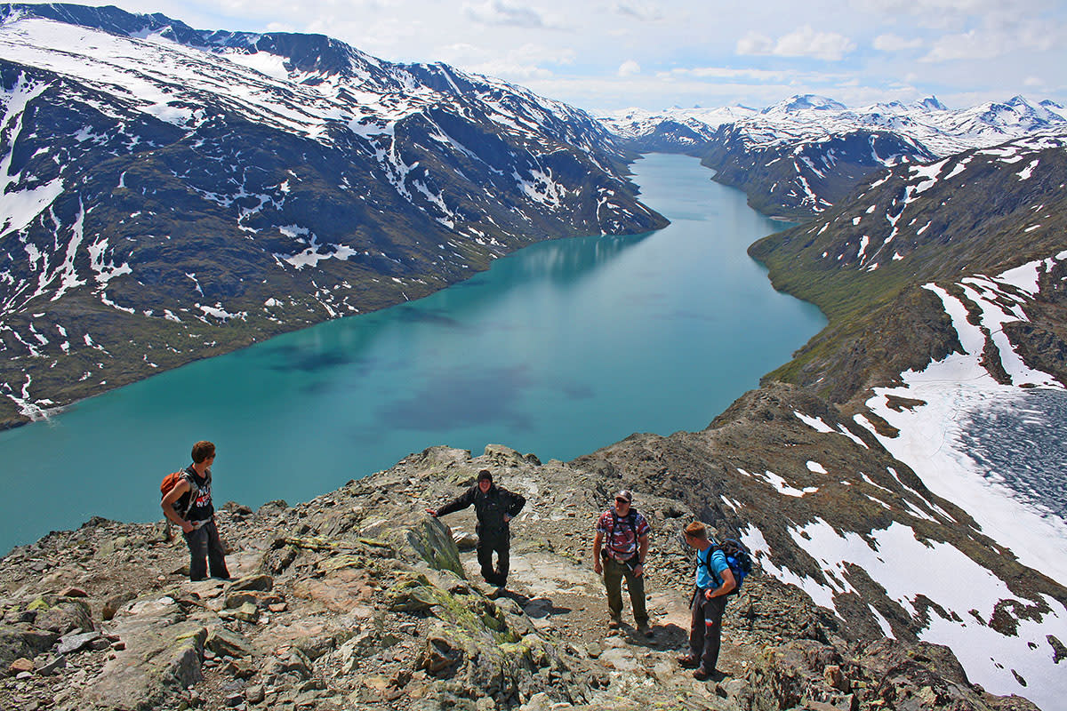 Guided hike over the Besseggen Ridge | Hiking | Beitostølen | Norway