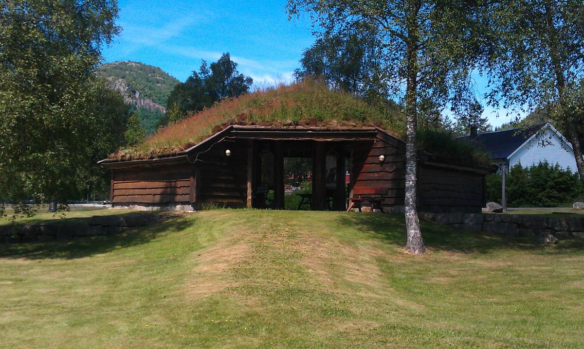 Ancient Sword Snartemo / Bautaparken | Buildings & Monuments | Snartemo ...