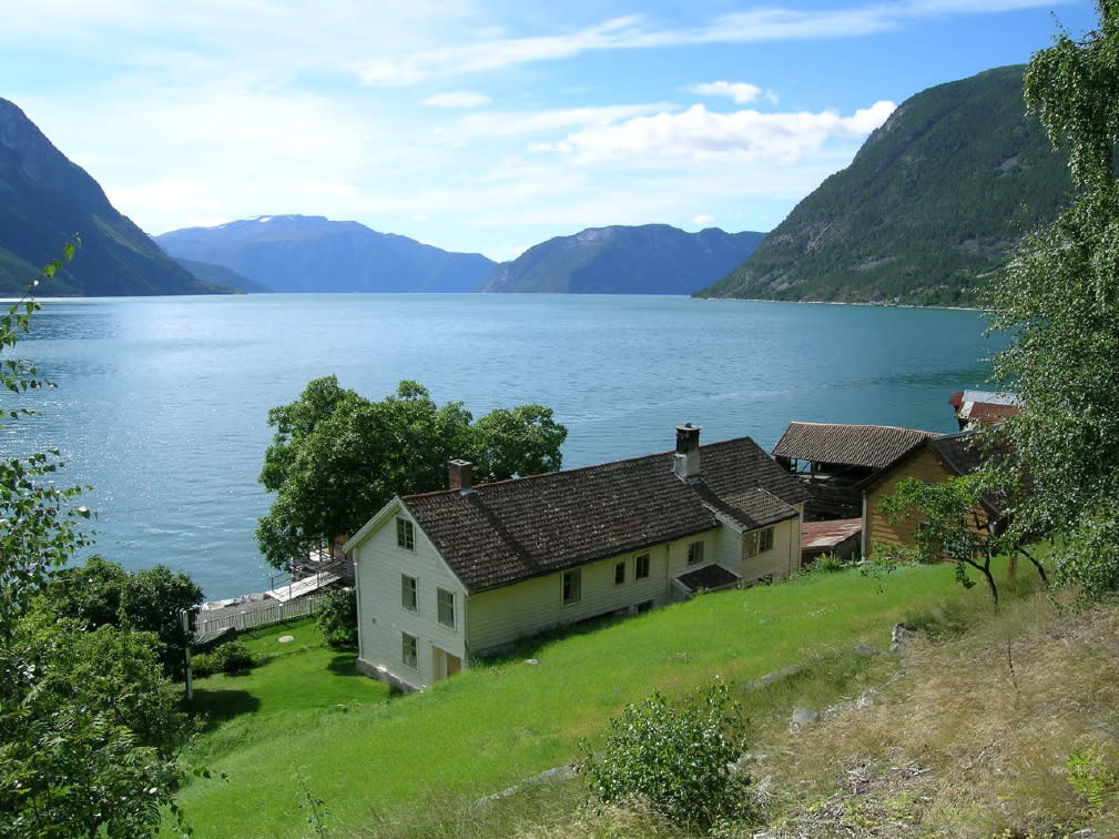 Indre Offerdal Bed & Breakfast | Hostels & Guesthouses | Årdalstangen ...