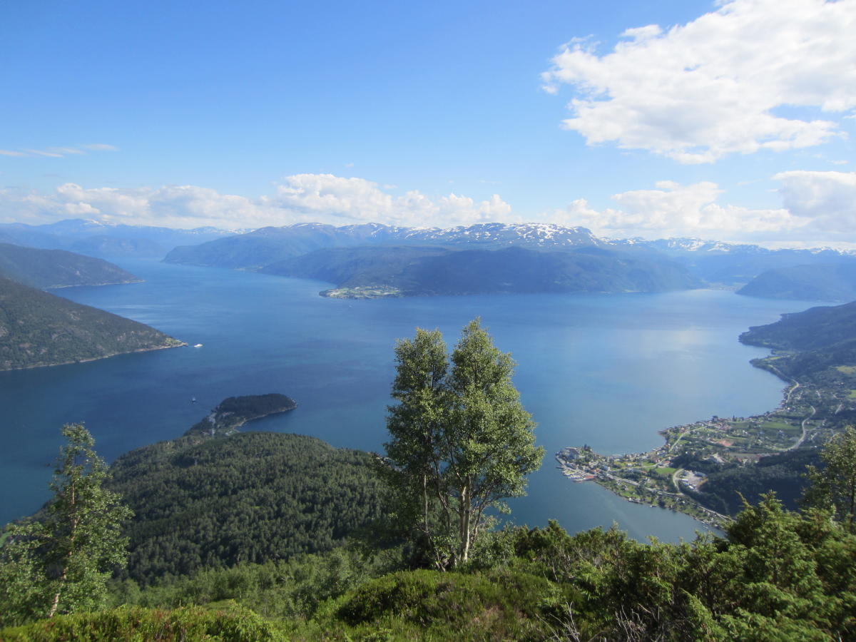 Tjugatoten (50-1098 moh) Balestrand | Hiking | Balestrand | Norway