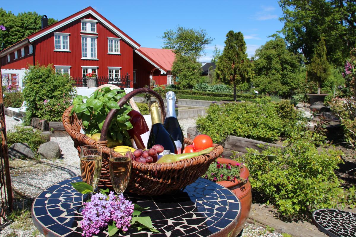 Bjellandstrand Farm banquet rooms | Receptions & Dinners | Færvik | Norway