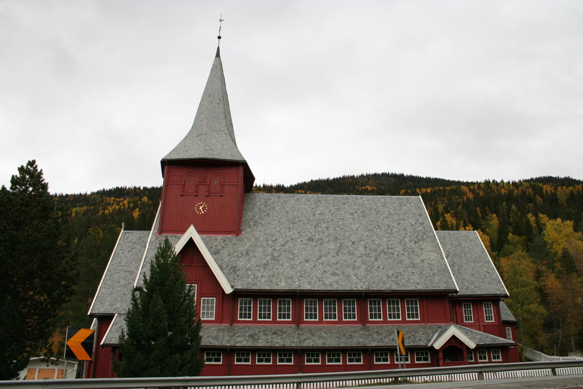 Hol Church | Buildings & Monuments | Hol | Norway