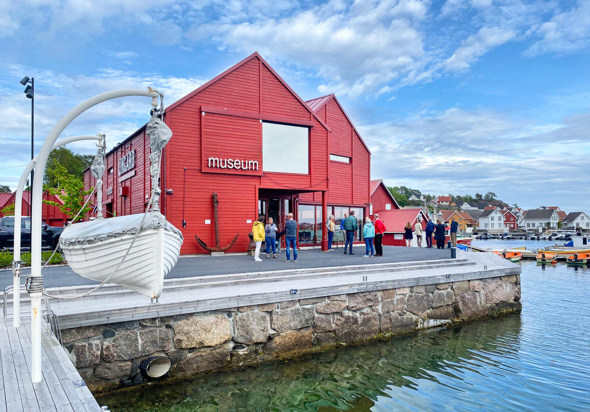 Lyngørfjorden Kystkultursenter - Raet national park information center ...
