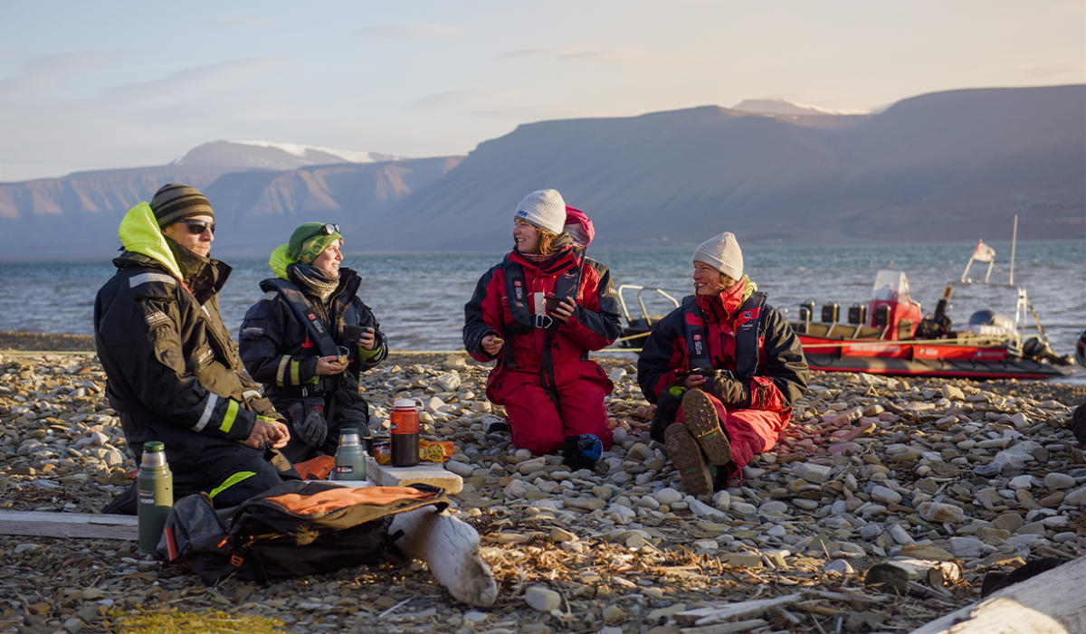 Bird Cliffs Fjord Safari - Hurtigruten Svalbard | Sailing & Boat ...