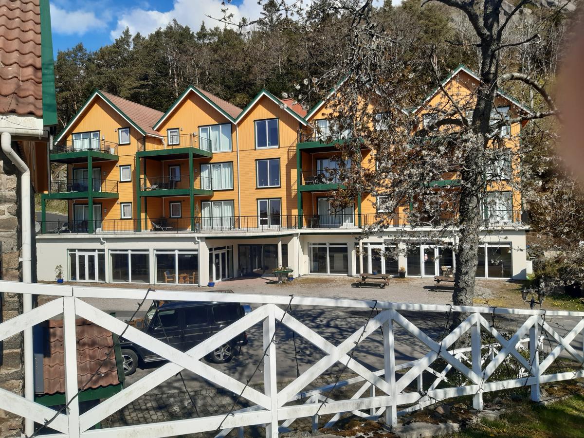 Hausvik Maritime Feriesenter | Apartments | Lyngdal | Norway