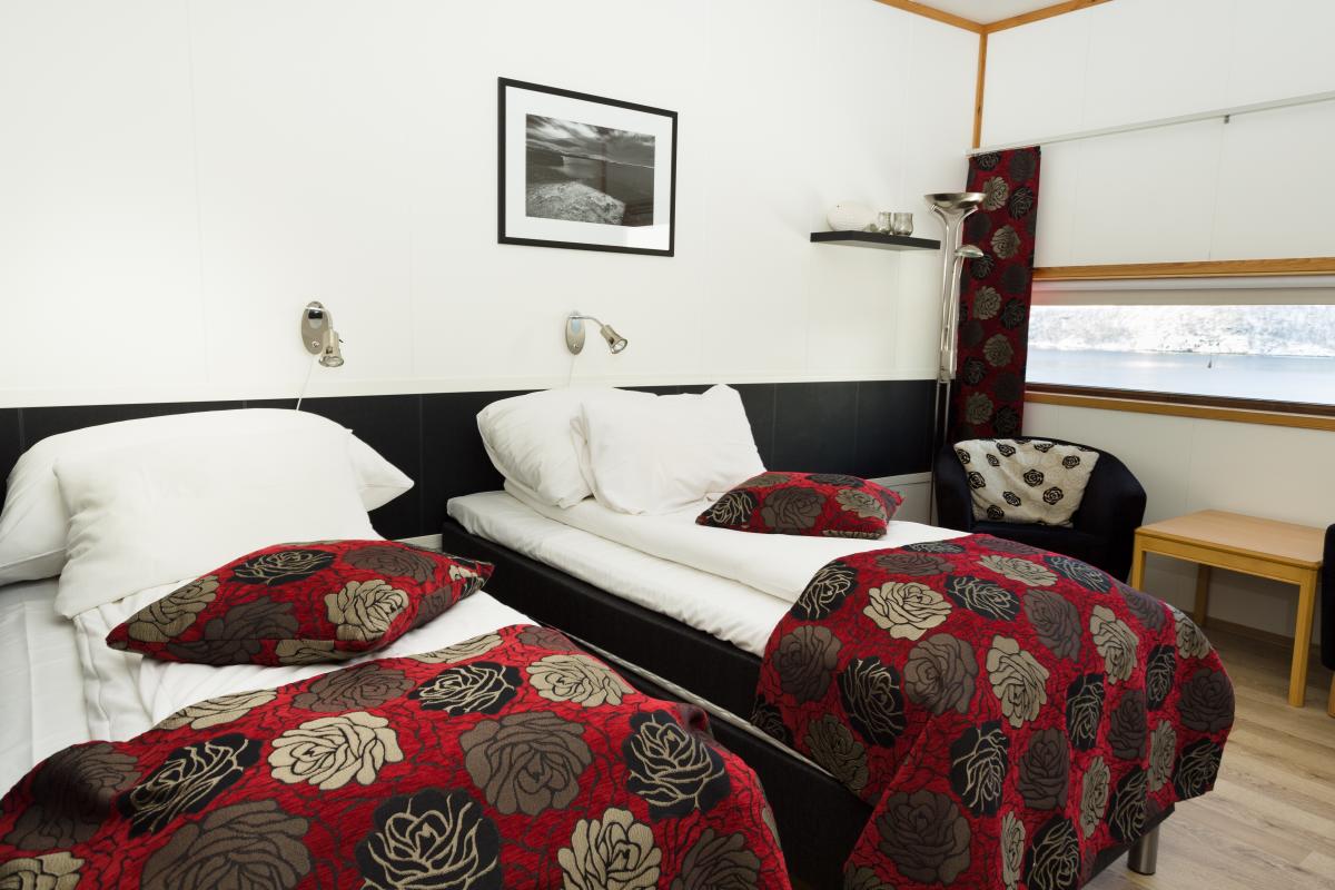 Tjeldsundbrua Hotel | Hotels | Evenskjer | Norway