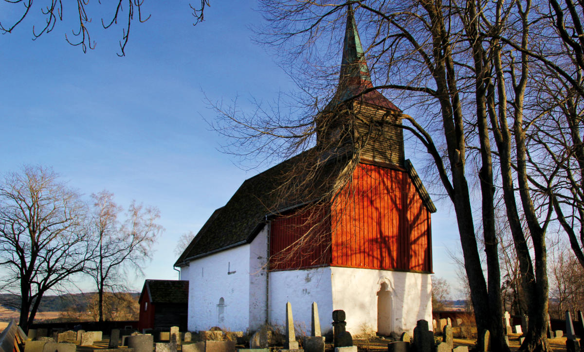 Hustad church - a medieval church in Inderøy | Buildings & Monuments ...