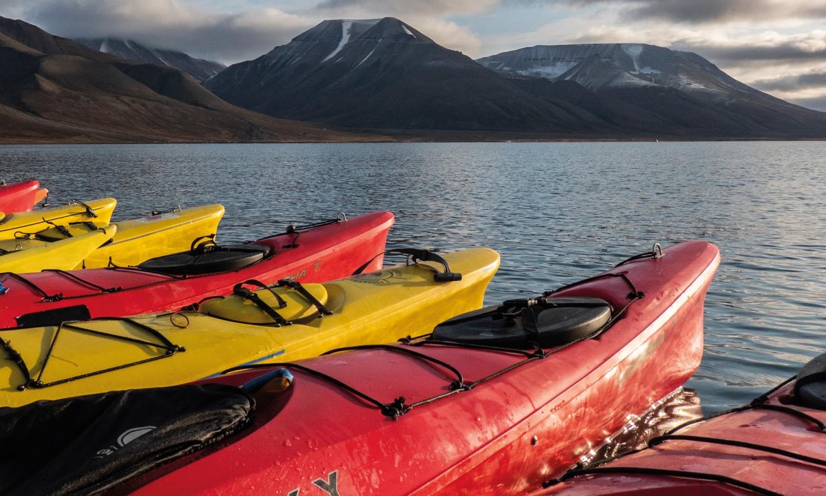 Kayak: Full day in Adventfjorden - Svalbard Wildlife Expeditions ...