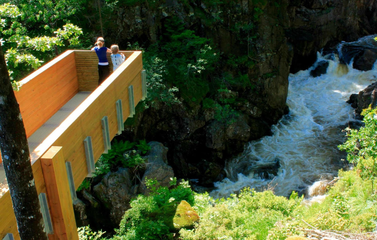 Kvåsfossen waterfall Lyngdal | Sightseeing | Kvås | Norway