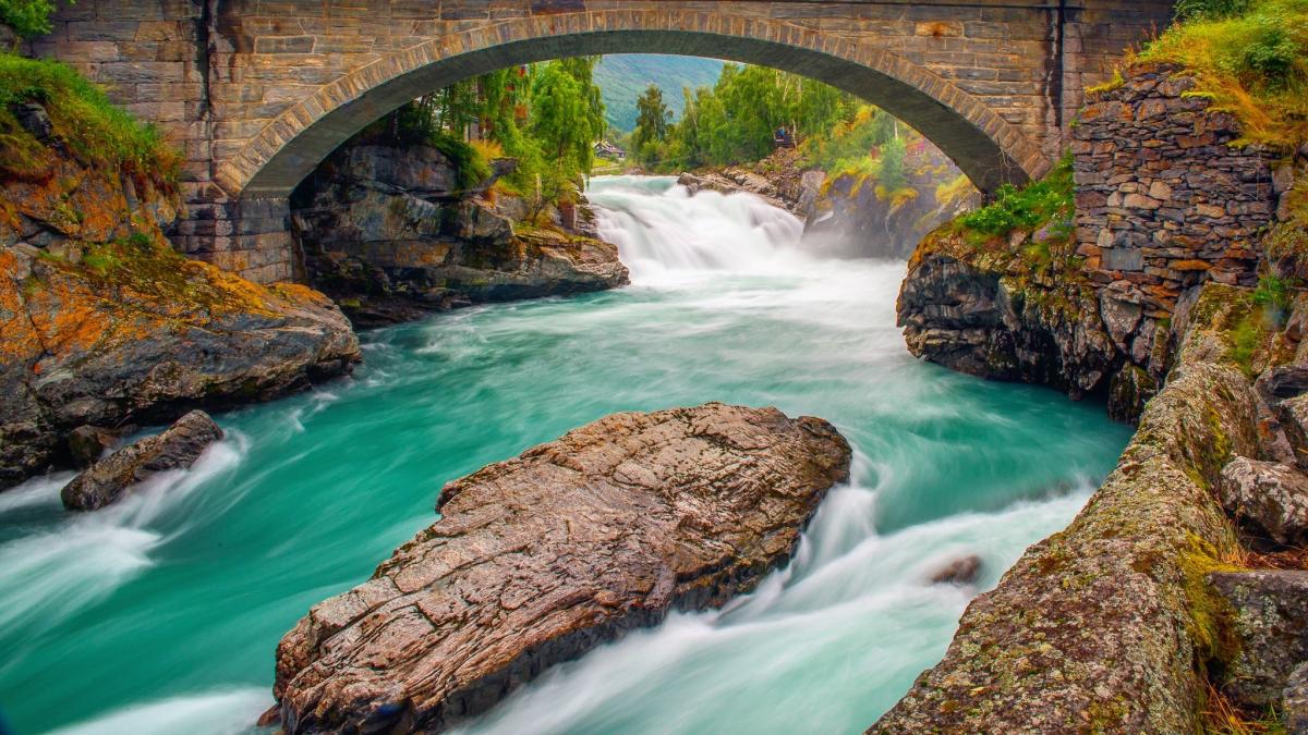 Prestfossen i Lom | Sightseeing | Lom | Norway