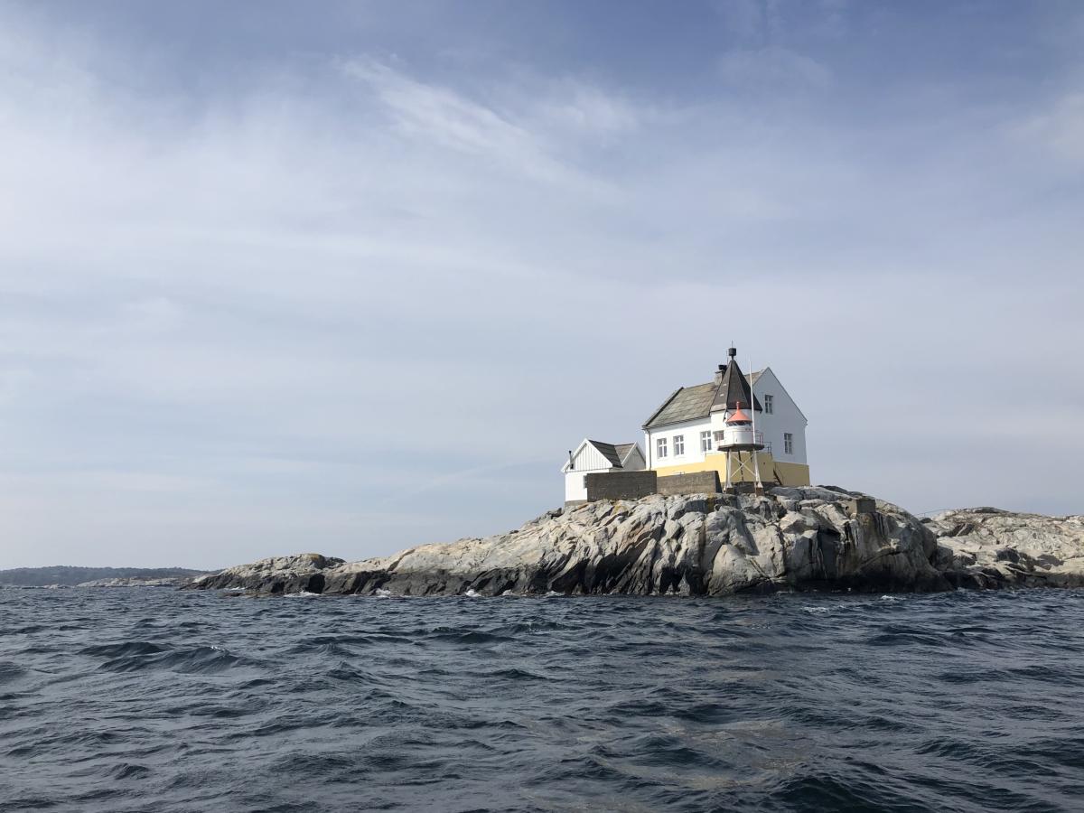 Saltholmen Lighthouse | Buildings & Monuments | Lillesand | Norway