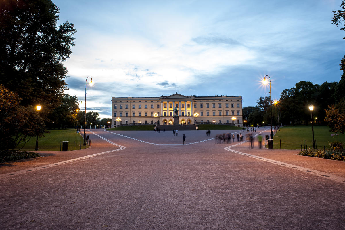 The Royal Palace | Buildings & Monuments | Oslo | Norway