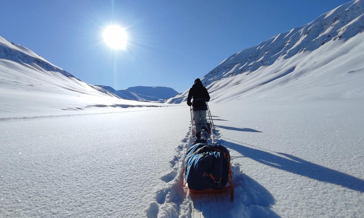 Wintercamp 3 days: Hike with snowshoes and overnight in base camp ...