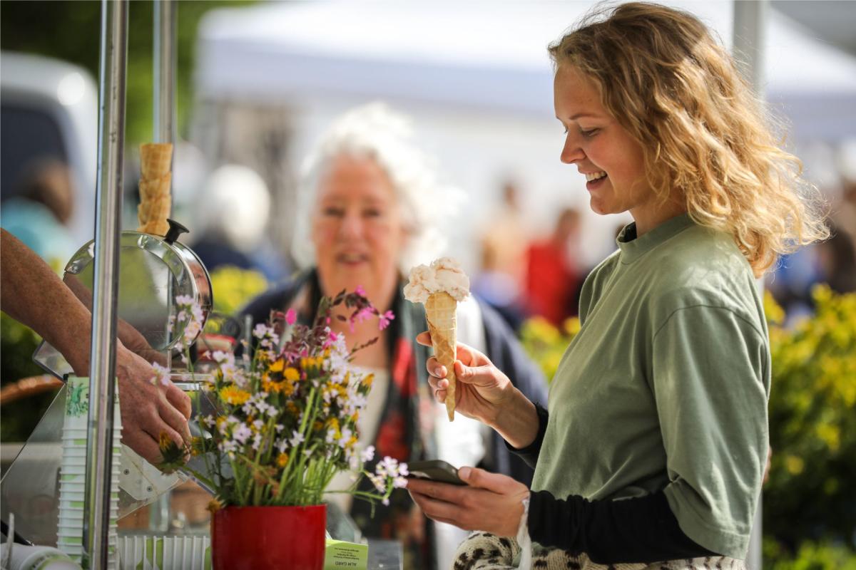 Alm Gard iskrem | Food Traditions | Feios | Norway