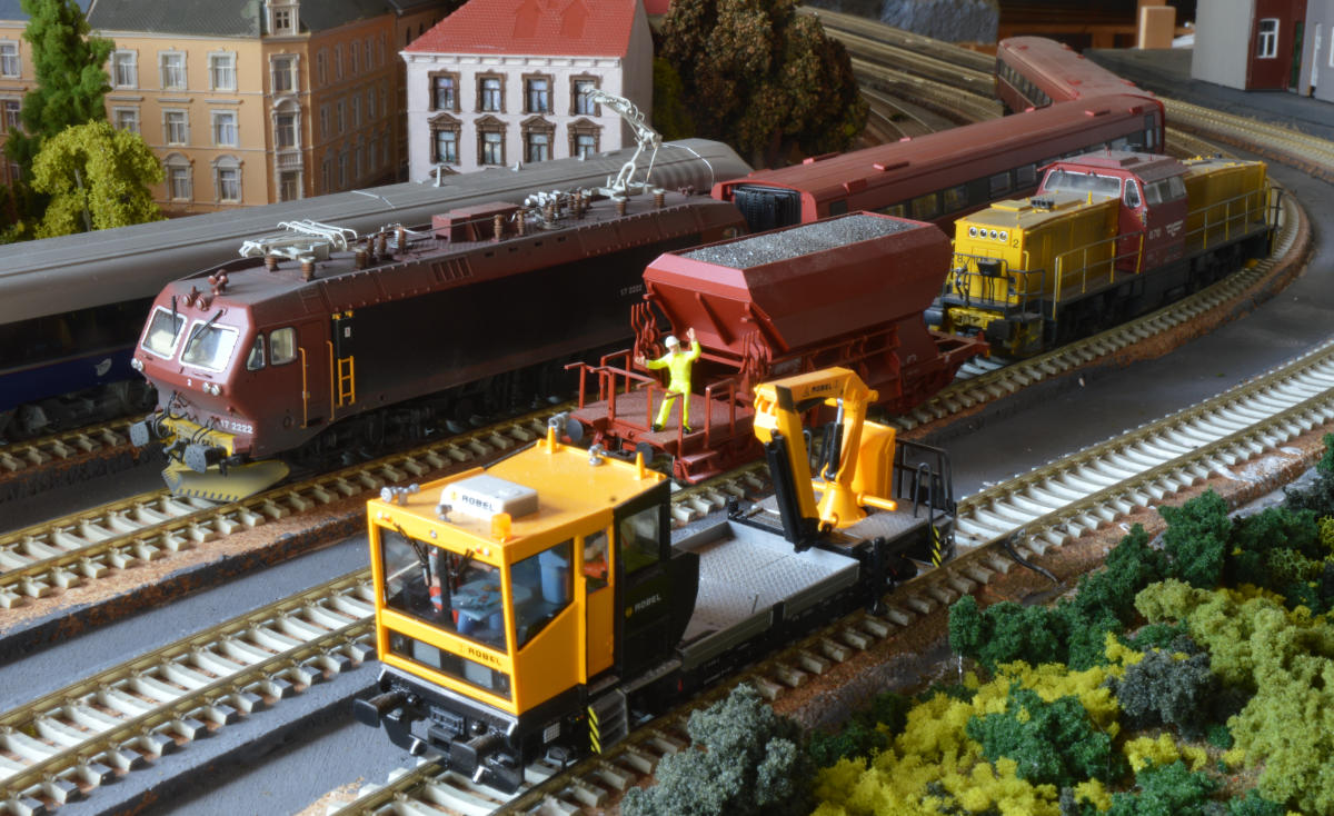 Model-railway -the Miniature World of Norway | Family Activities | Berg ...