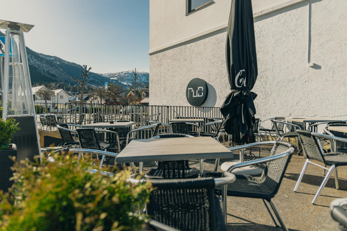 Fjøra Gastro & Pub | Pubs & Bars | Sogndal | Norway