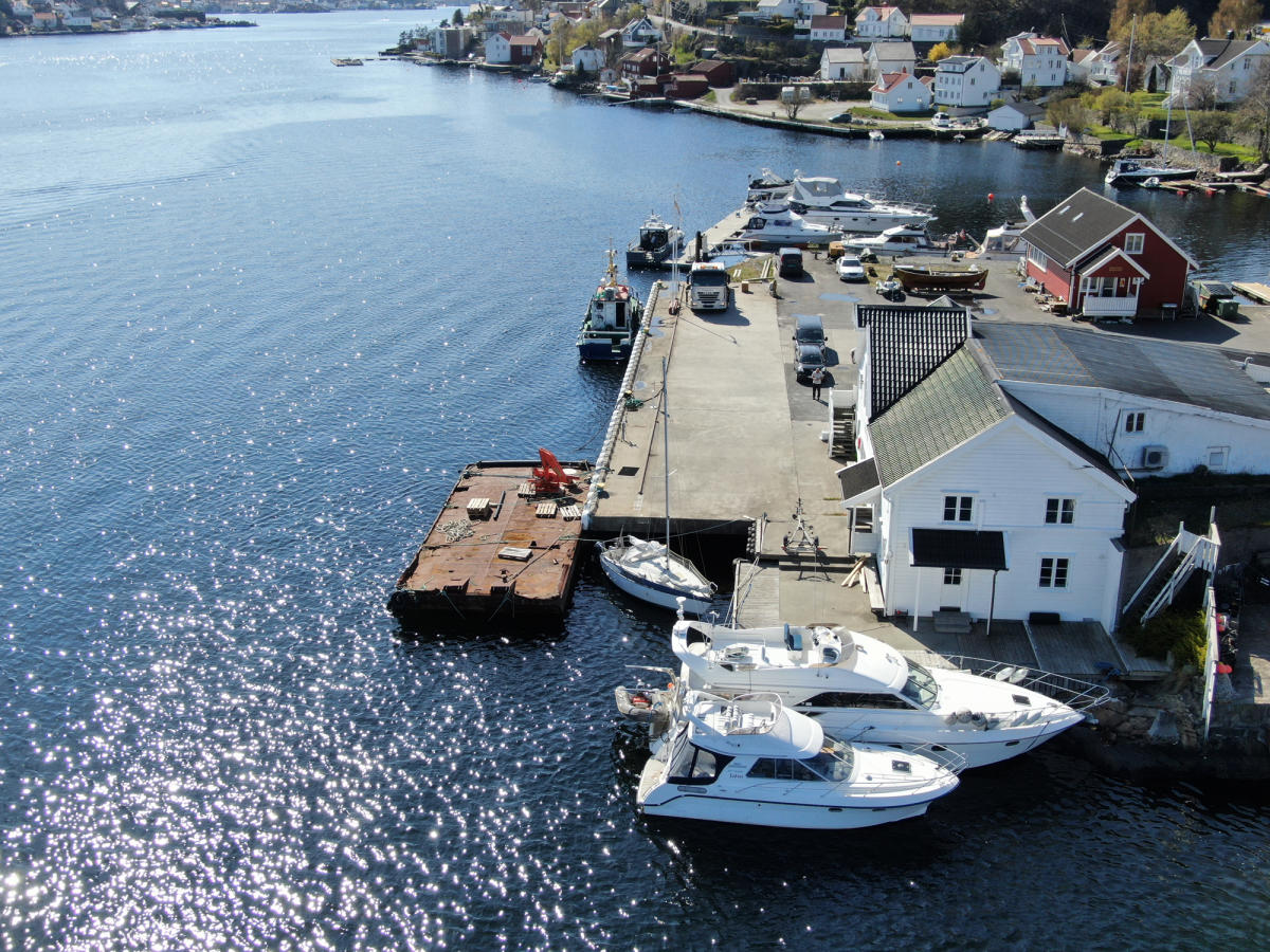 RV parking at Raet Kystlag | Motels | Arendal | Norway