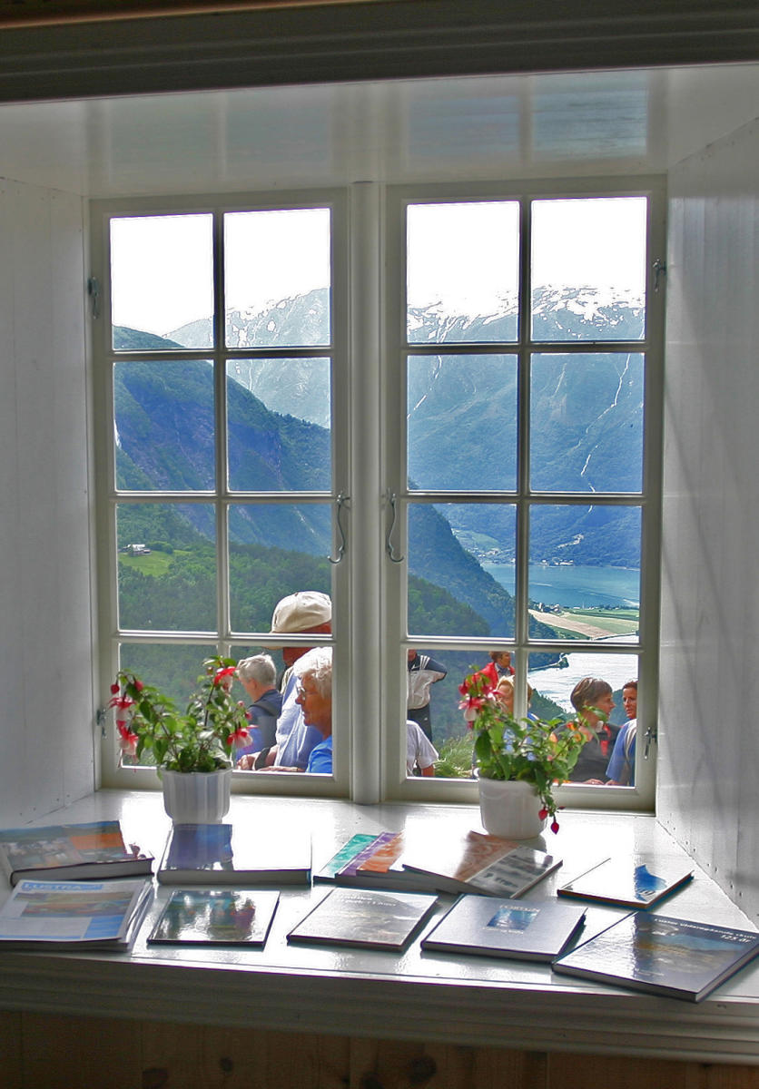 Fuglesteg | Glacier walking | Fortun | Norway