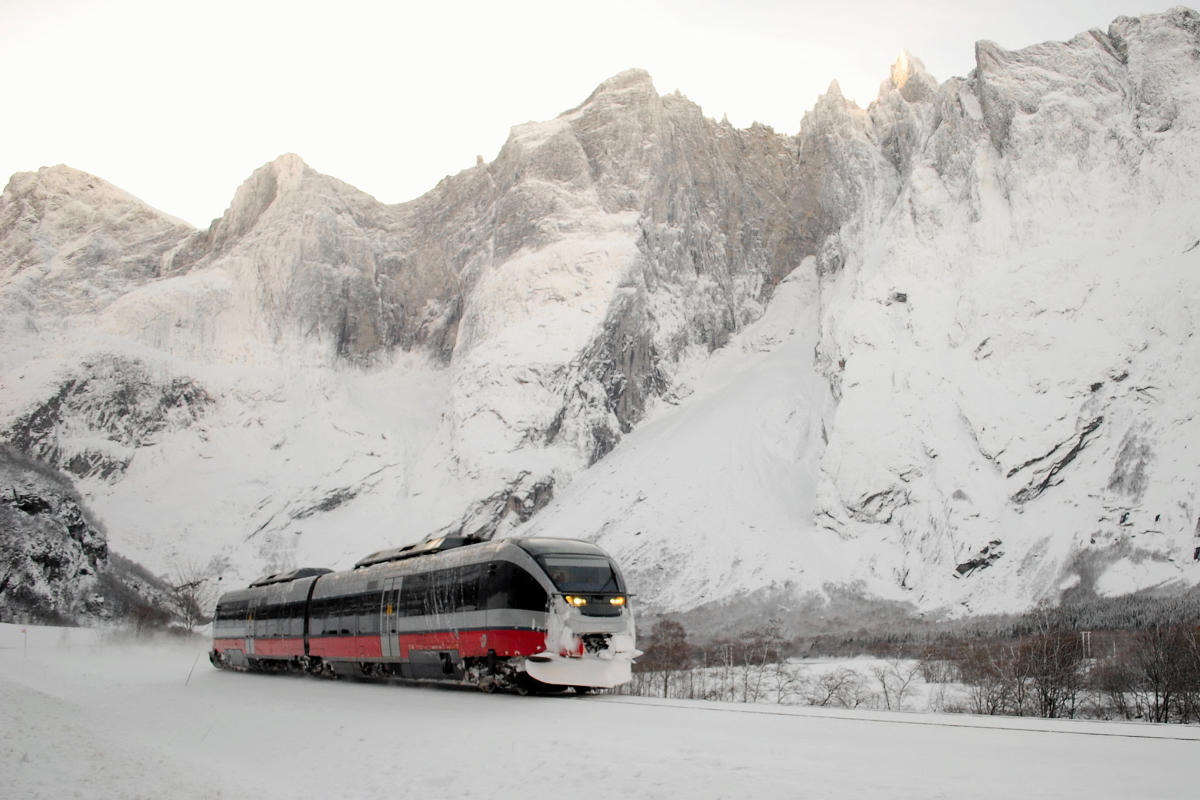 Take a ride on the Rauma Line | Round Trips | Åndalsnes | Norway
