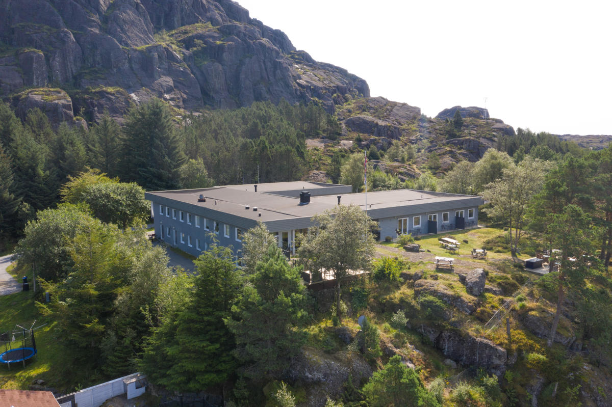 Solund Apartement hotel | Hotels | Hardbakke | Norway