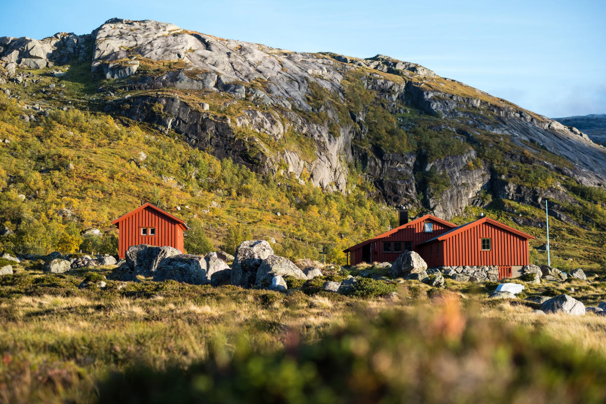 Historic walking route through Viglesdalen in Ryfylke | Hiking | Årdal ...