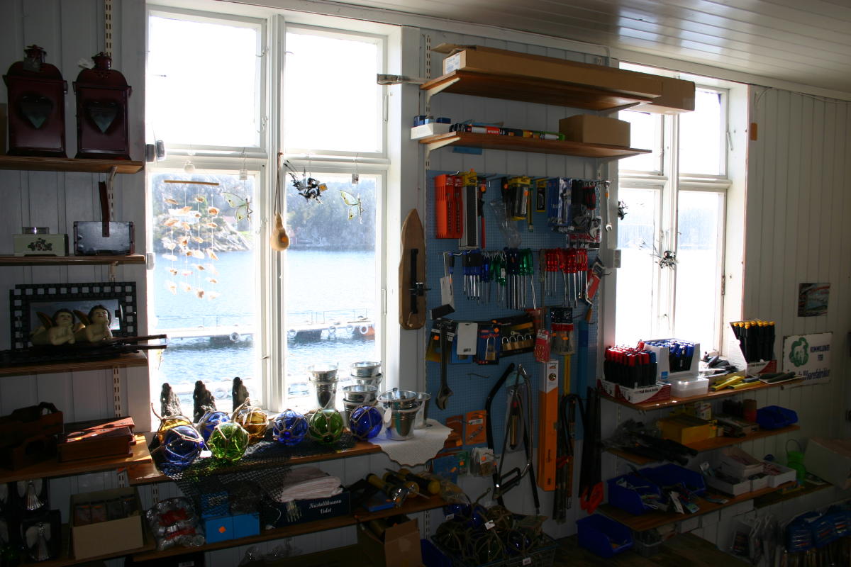 E. Johnsen og sønner, Brandasund | Shops | Brandasund | Norway