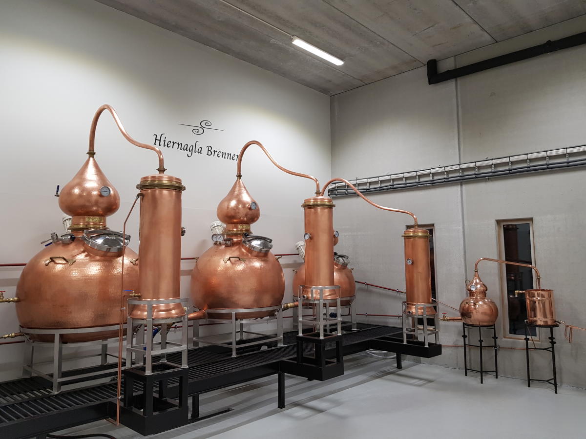 Historical guided tour at Hiernagla Brenneri distillery - Sveio ...