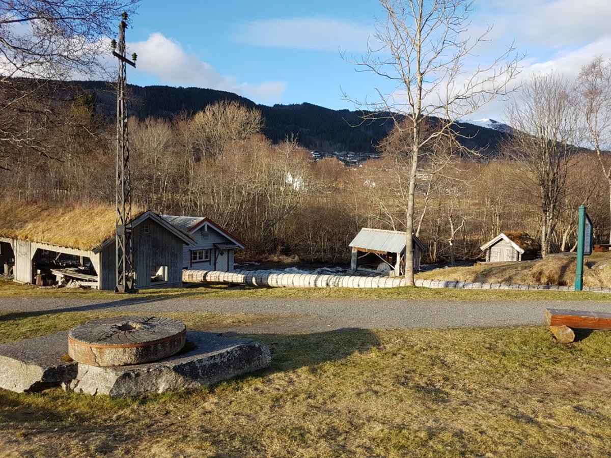 Walk from Elvadalen to Årneset