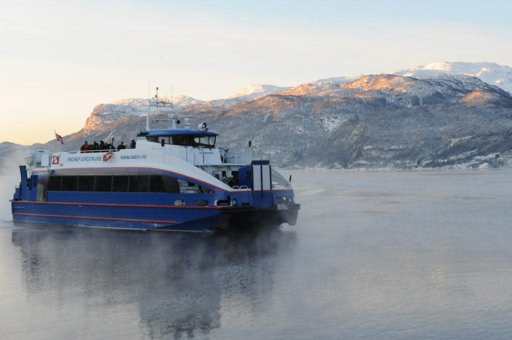 Ski boat to Sauda from Stavanger