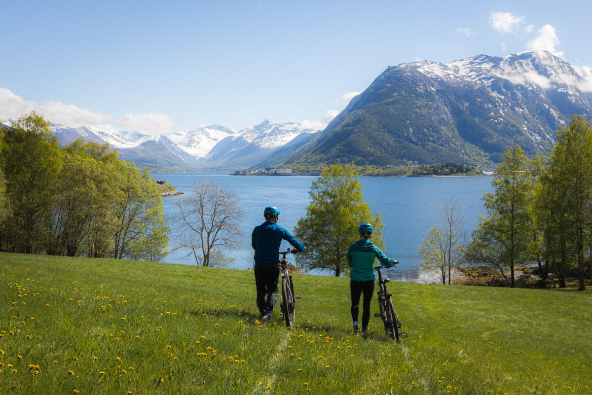 El-sykkeltur til Kolmanneset på Åndalsnes | Biking | Åndalsnes | Norway