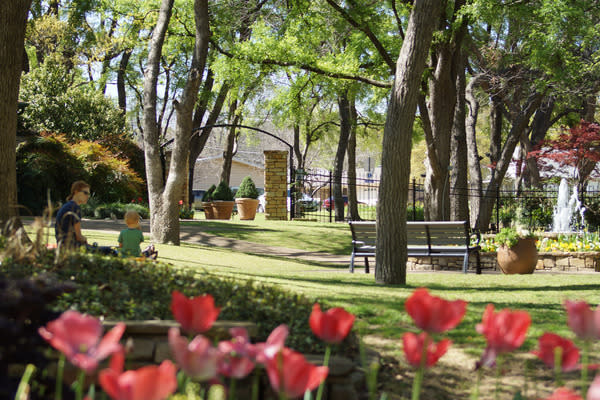 Grapevine Botanical Gardens at Heritage Park